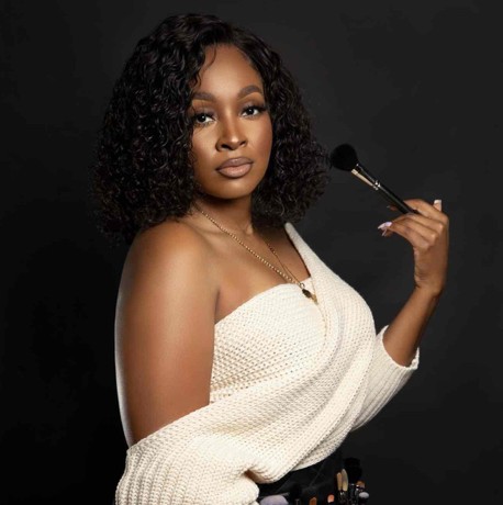 Roxy Jackson Makeup Artist | Book Online with StyleSeat