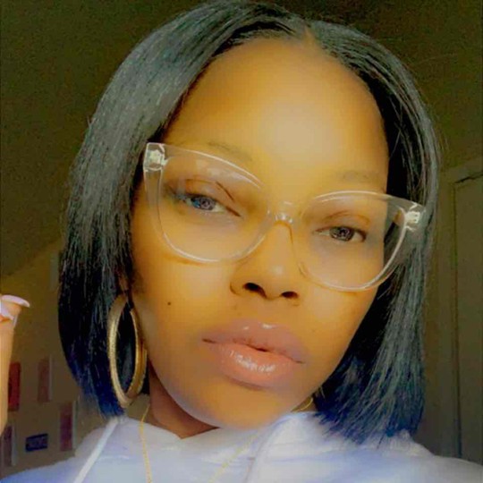 Shannon Drake's Instagram, Twitter & Facebook on IDCrawl