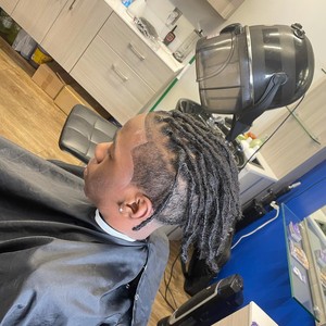 Haircut Near Me: Chicago, IL | Appointments | StyleSeat