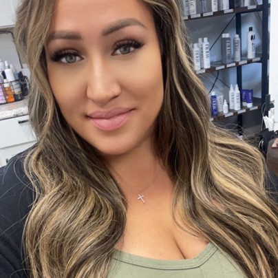 Leah Alvarez Stylist | Book Online with StyleSeat