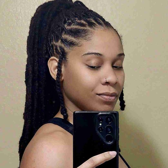 Dee's Hands Professional | Book Online with StyleSeat