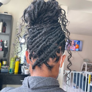 Locs Near Me: hottie+nails+and+spa+llp | Appointments | StyleSeat
