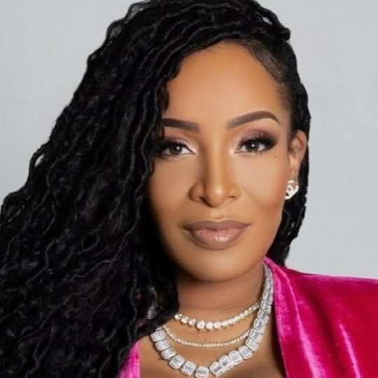 SHAUNDA Cosmetologist | Book Online with StyleSeat