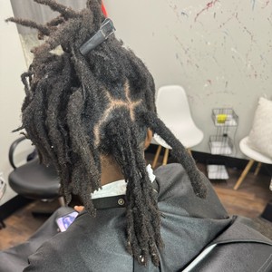 Eyebrow Threading Near Me: alizas+beauty+salon | Appointments | StyleSeat