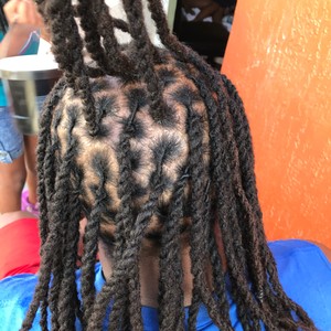 Locs Near Me: nailstyles+near+e | Appointments | StyleSeat